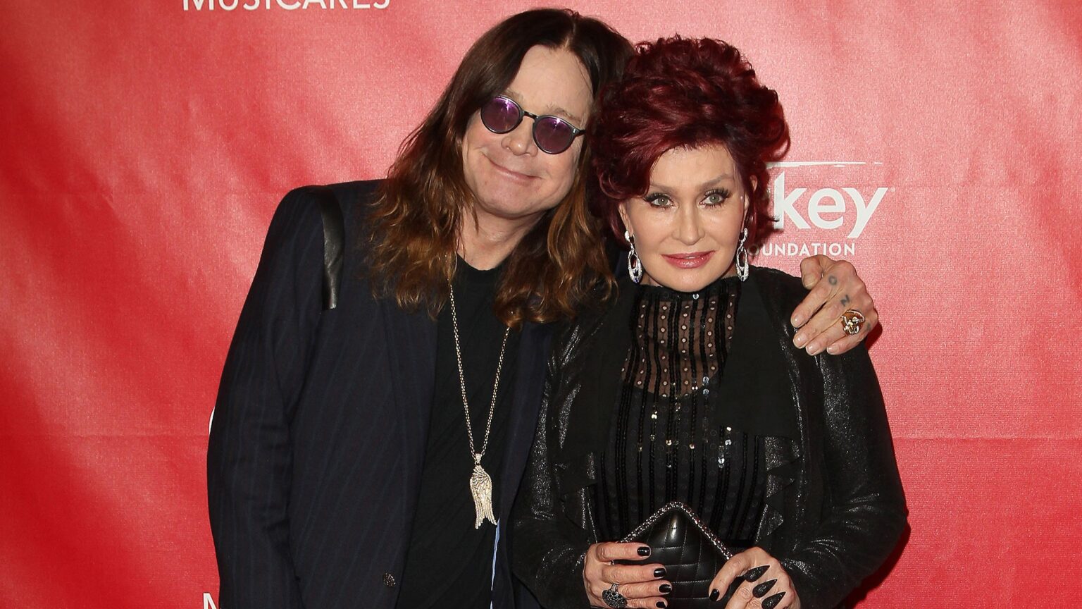 Ozzy Osbourne -elokuva etenee - laulajan rooliin löydetty "ilmiömäinen ...