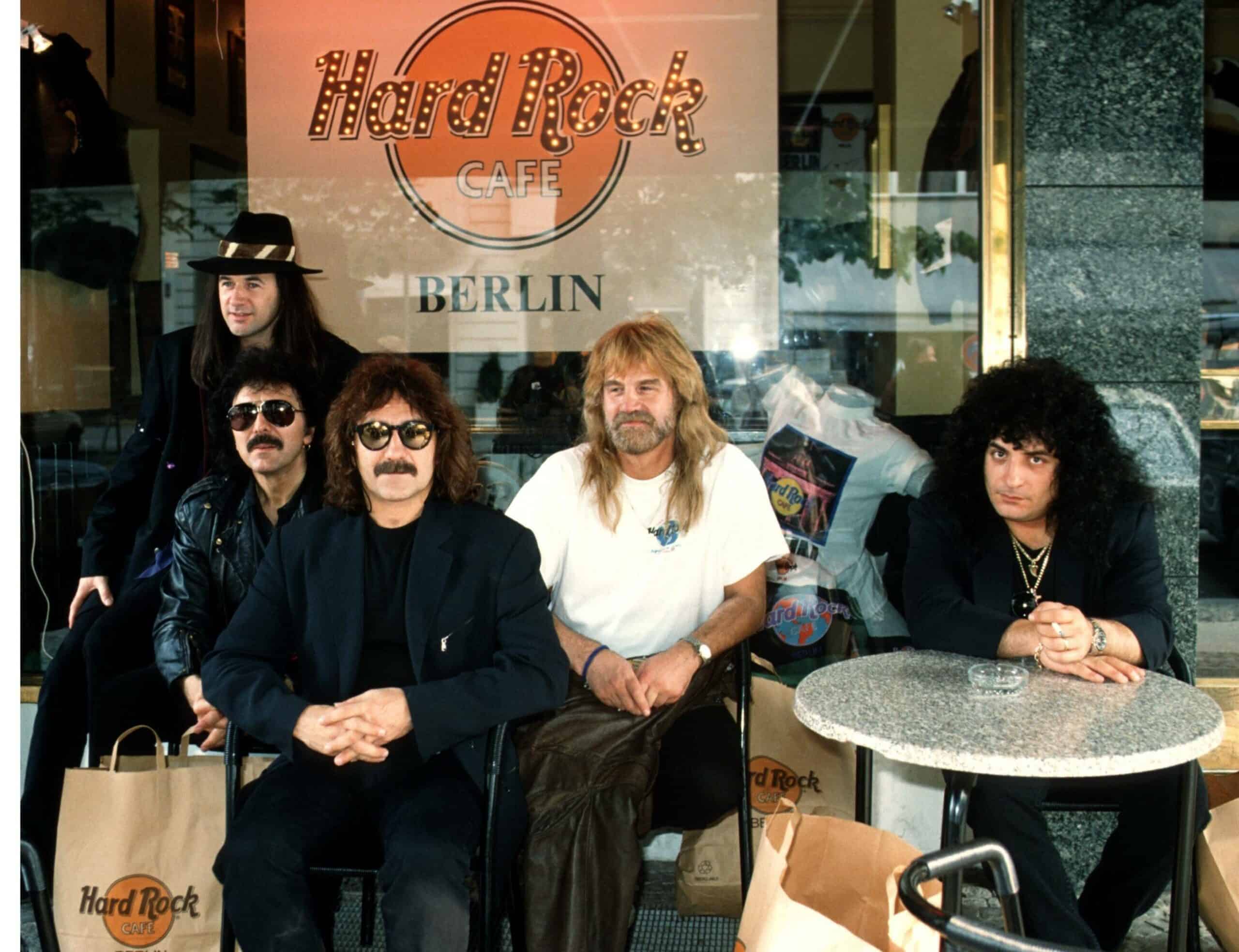 Pian sitä vihdoin saa: Black Sabbath julkaisee viimein monien odottaman ...