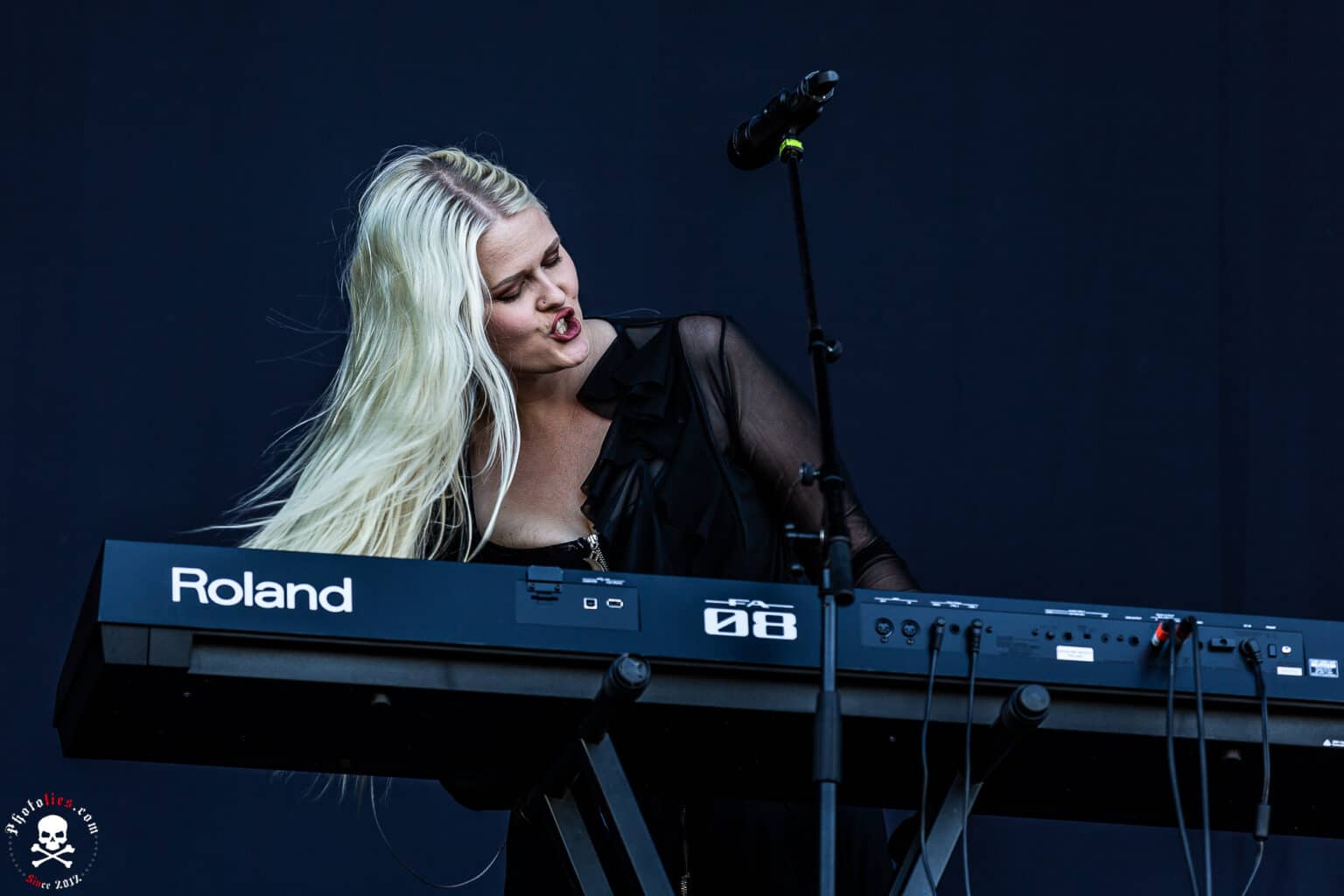 Cradle of Filthin sisällä kuohuu - kosketinsoittaja erosi kesken ...