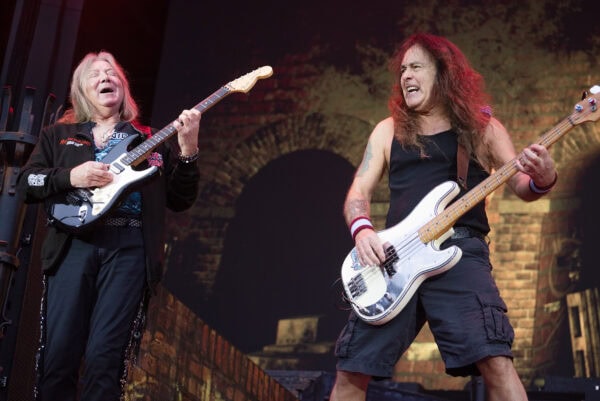 Iron Maidenin Pariisin-keikka keskeytyi tunniksi - "Todella ...