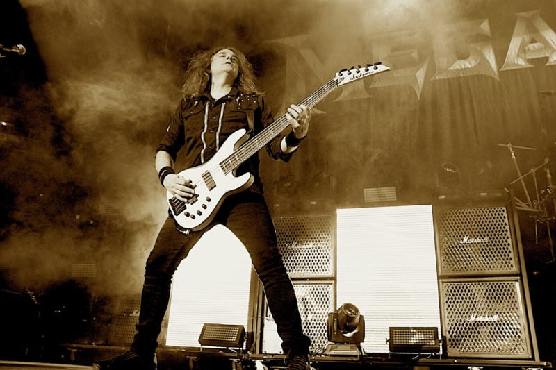 Ex-Megadeth-basistista on "vitun säälittävää", että Dave Mustaine ...