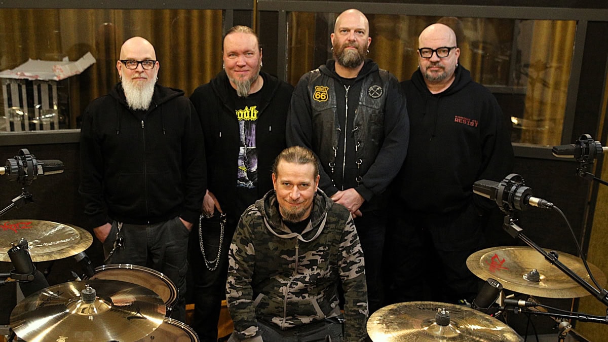 Timo Rautiainen & Trio Niskalaukaus julkaisi ensimmäisen singlen ...