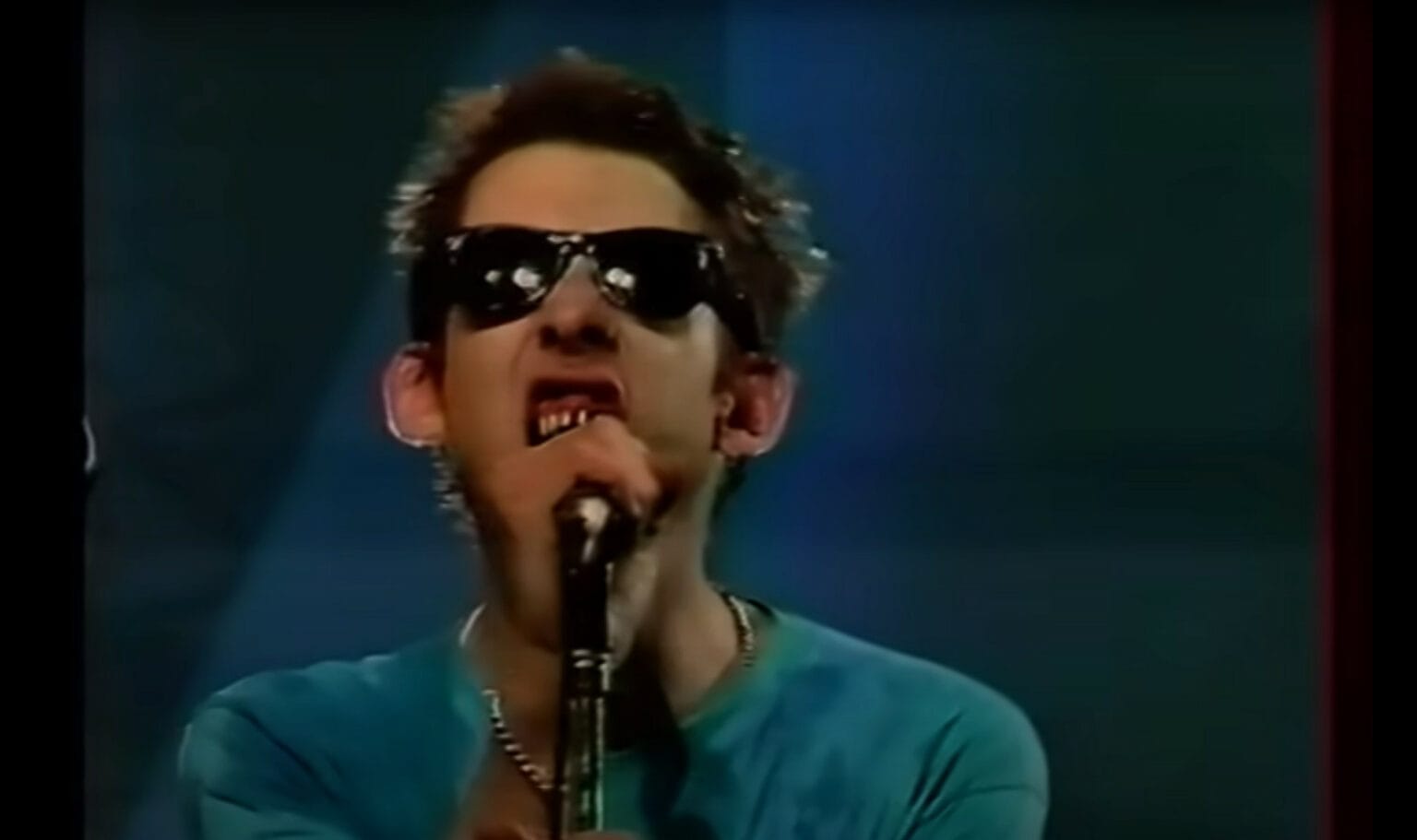 Punk-legenda The Poguesin laulaja Shane MacGowan on kuollut - Inferno.fi