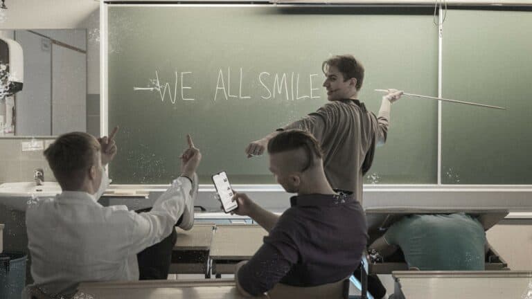 Ensinäyttö: Veri lentää ja kaupungintalot räjähtelevät Slash the Smilen ...