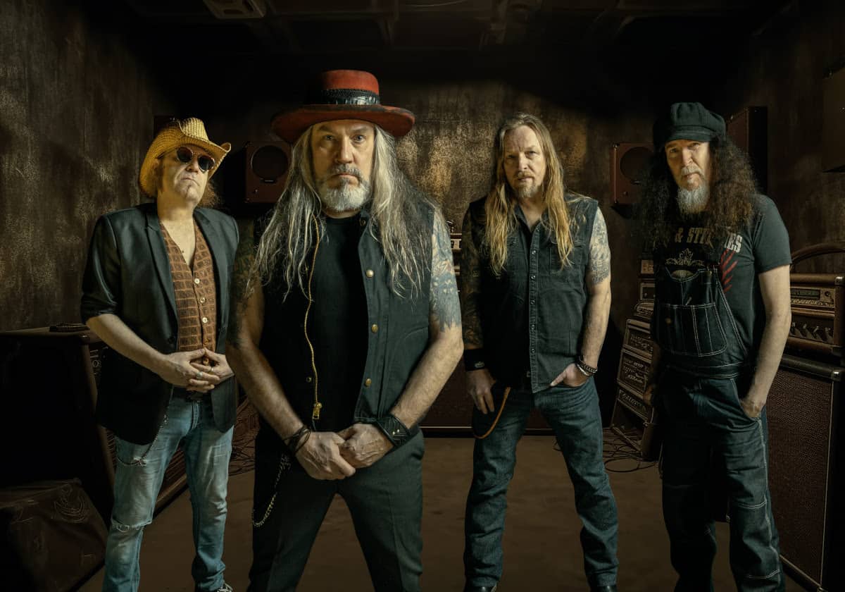 Tommi "Tuple" Salmela etsii vastauksia perustavaa laatua oleviin ...