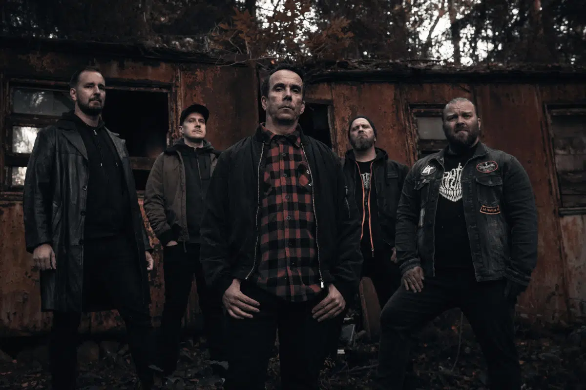 Konkareiden kuolometalliyhtye Wretched Path esittelee debyyttiään ...